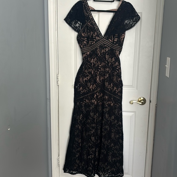 BCBGMaxAzria | Dresses | Bcbg Brand Lace Dress Mermaid Cut In Black And ...